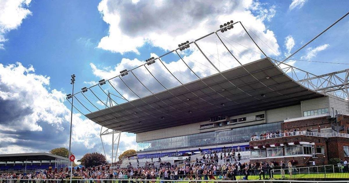 Kempton Park Racecourse - The Jockey Club | AP Mitchell